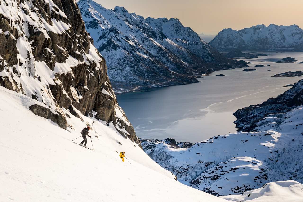 Exclusive ski program with boat in the Lofoten Islands - Norway